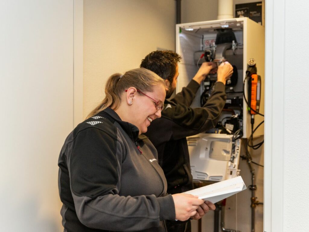 Peter Slob en Nicole Balster | Servicetechnicus | Hollander Techniek